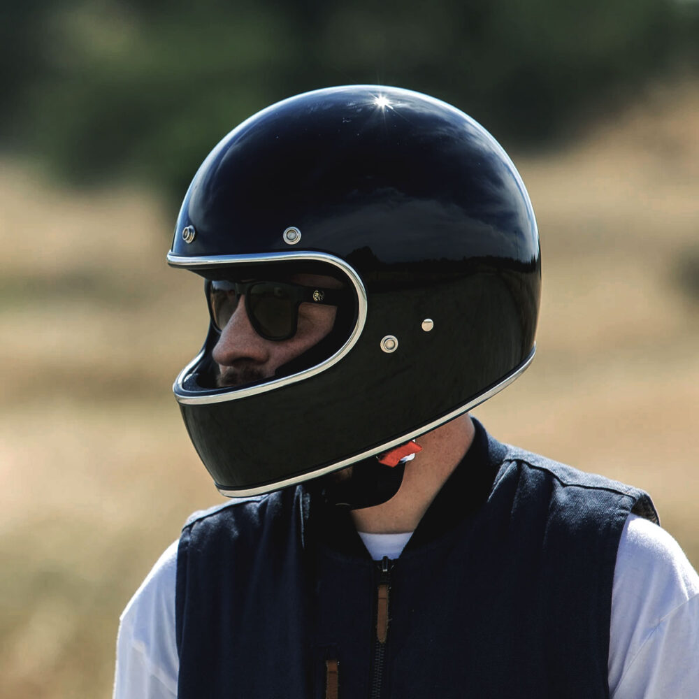 BILTWELL Gringo schwarz glänzend - Lifestyle Cafe Racer Shop Graz